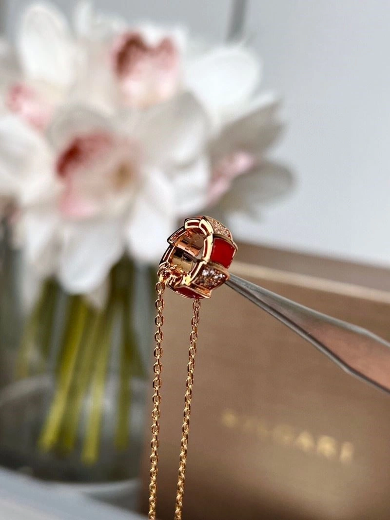 Perfect replica Bvlgari Necklaces