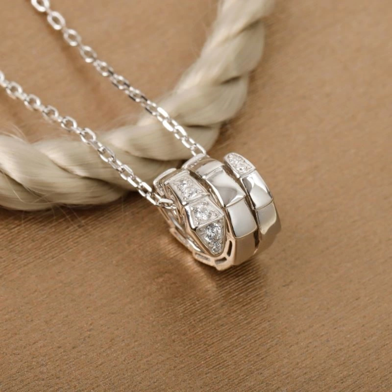 Low-cost Bvlgari Necklaces