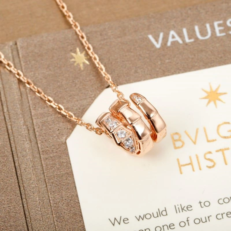 Low-cost Bvlgari Necklaces