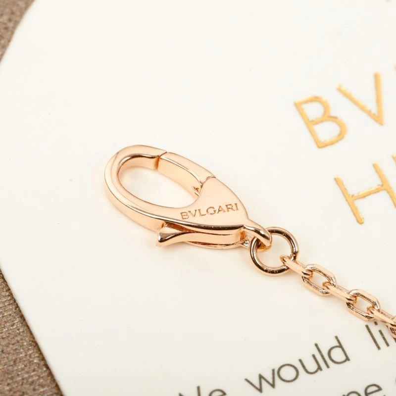 Low-cost Bvlgari Necklaces