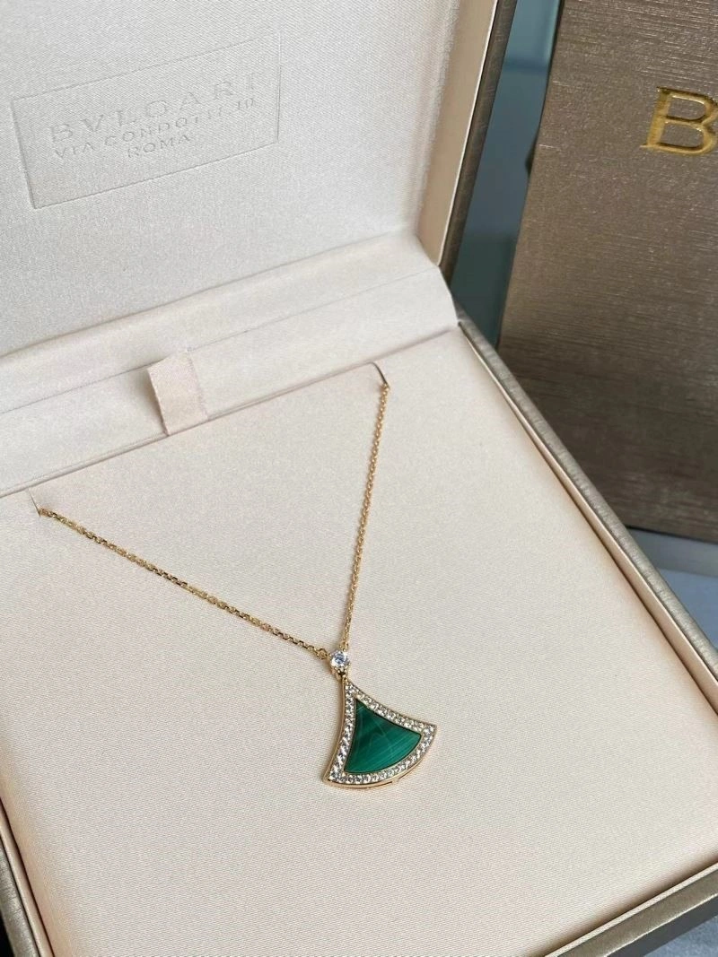 Exact replica Bvlgari Necklaces