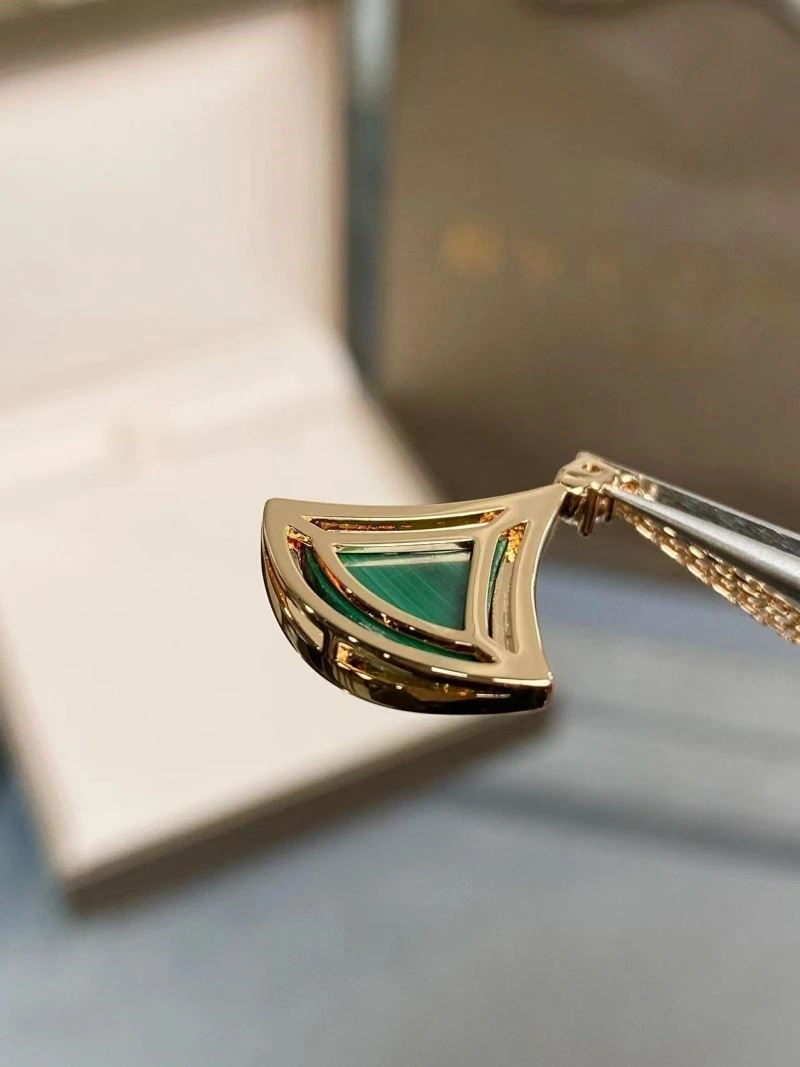 Exact replica Bvlgari Necklaces