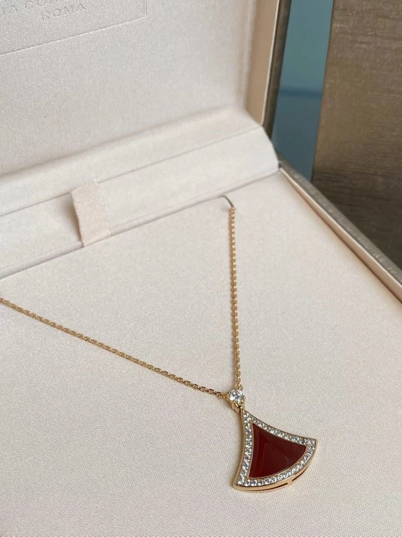 High fidelity Bvlgari Necklaces