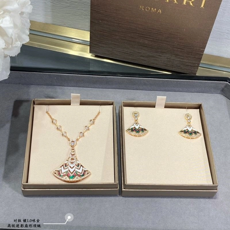 OEM Bvlgari Necklaces