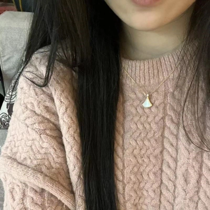 Brand-authenticated Bvlgari Necklaces
