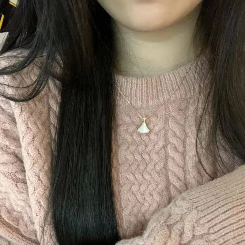 Brand-authenticated Bvlgari Necklaces