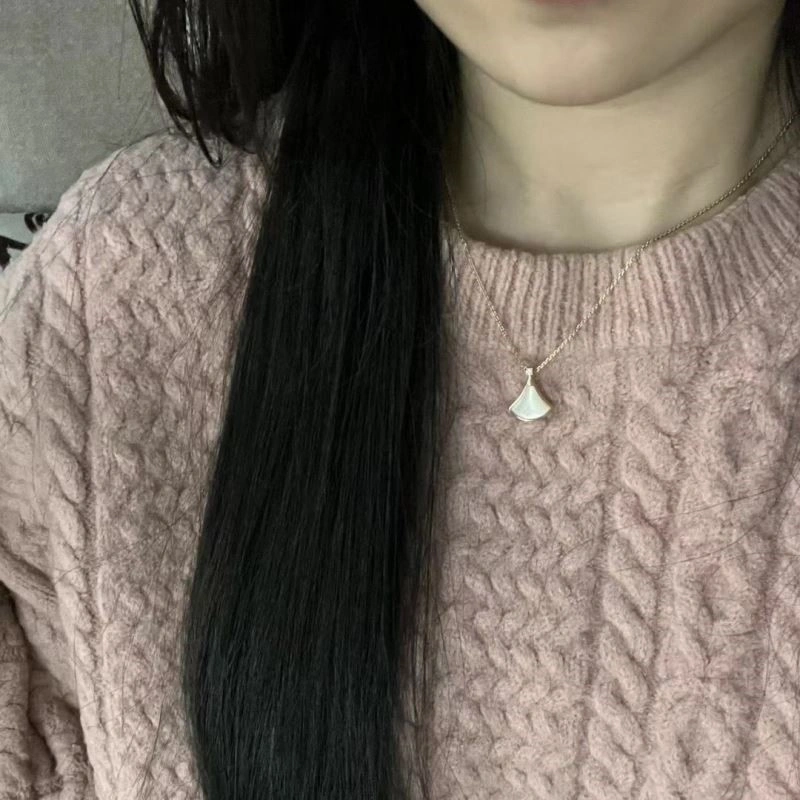 Brand-authenticated Bvlgari Necklaces