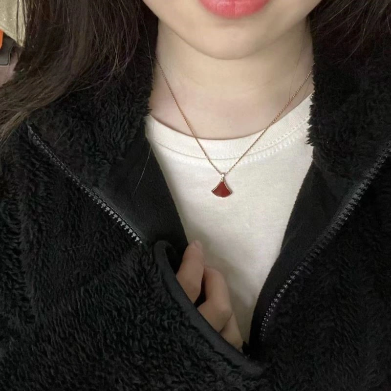Brand-authenticated Bvlgari Necklaces
