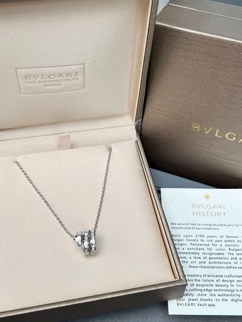 Real Bvlgari Necklaces