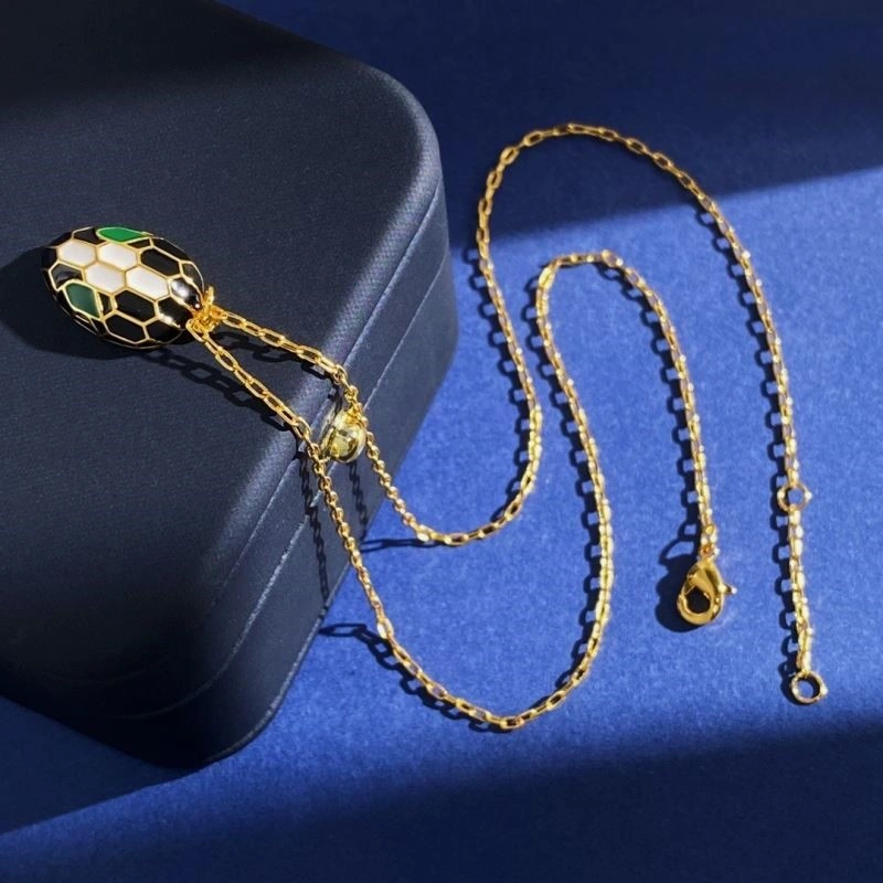 Top match Bvlgari Necklaces