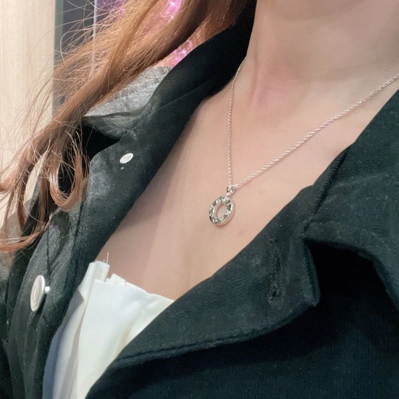 Economical Bvlgari Necklaces