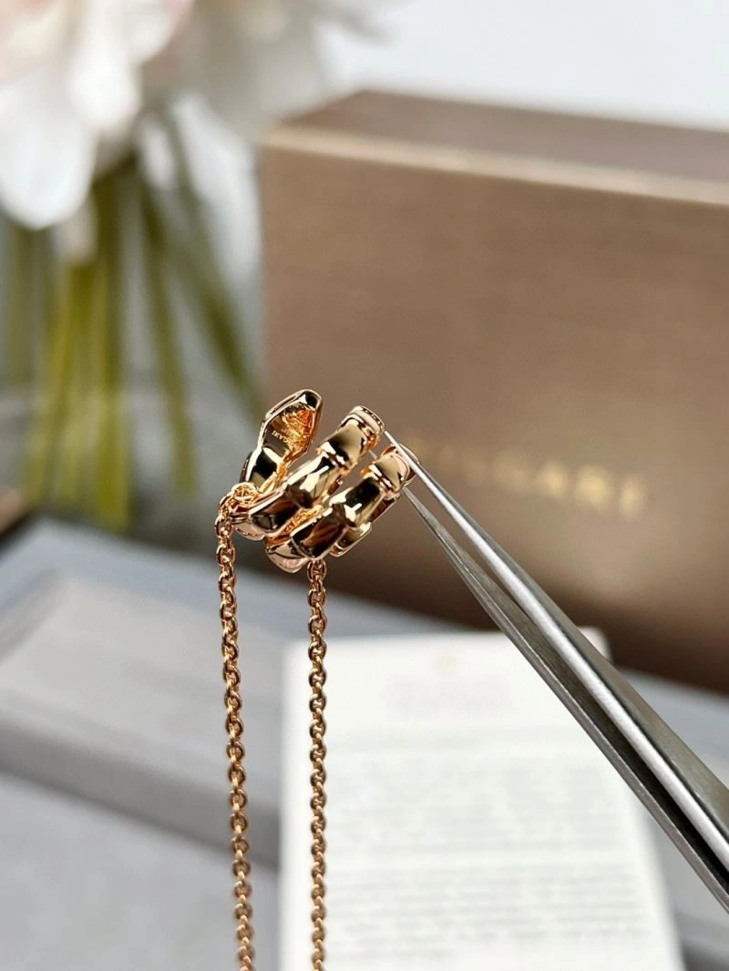 Indistinguishable Bvlgari Necklaces