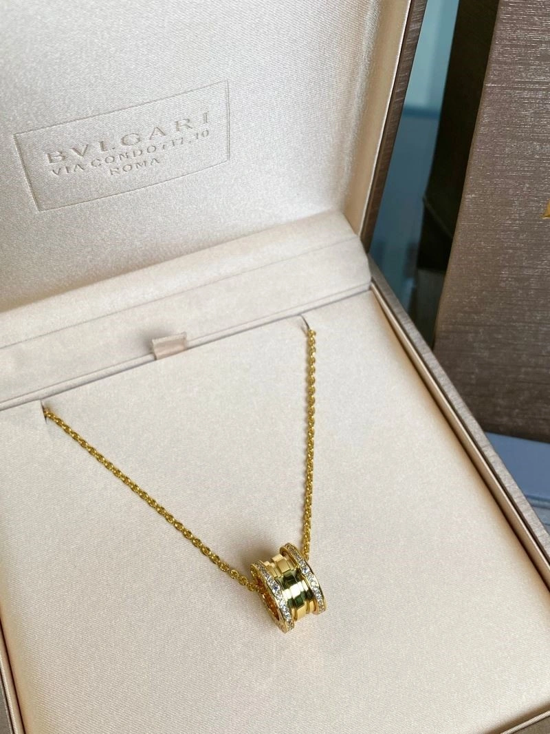 Real Bvlgari Necklaces