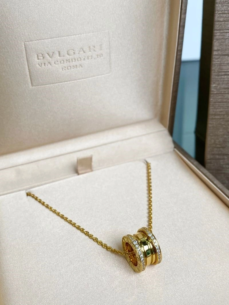 Real Bvlgari Necklaces