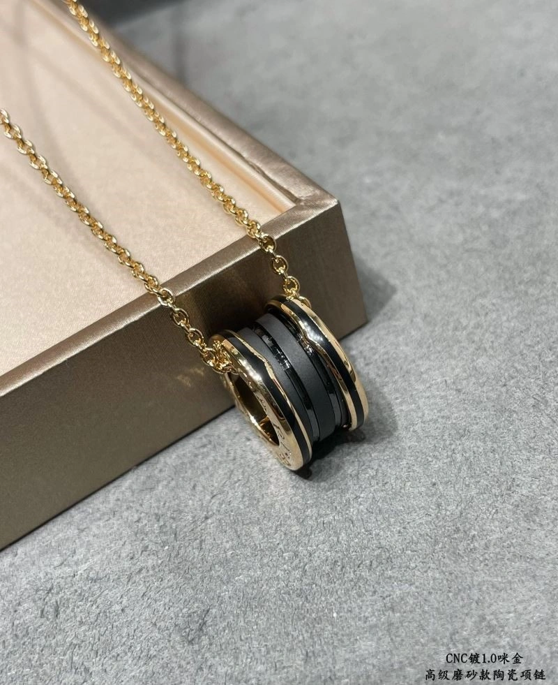 Brand-authenticated Bvlgari Necklaces
