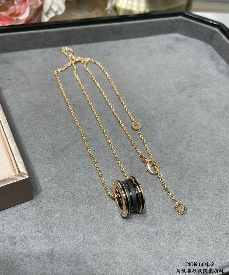 Brand-authenticated Bvlgari Necklaces