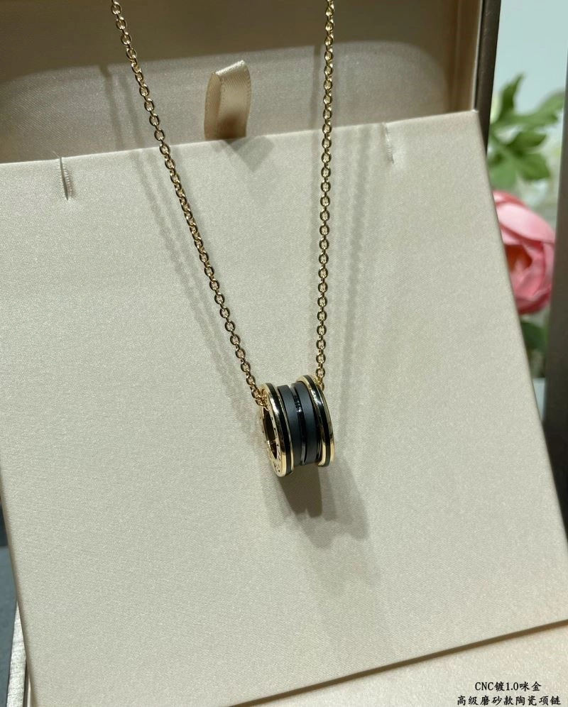 Brand-authenticated Bvlgari Necklaces