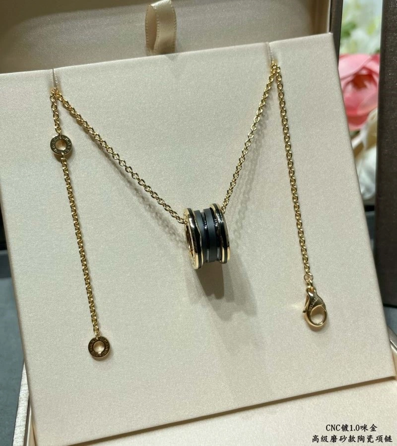 Brand-authenticated Bvlgari Necklaces