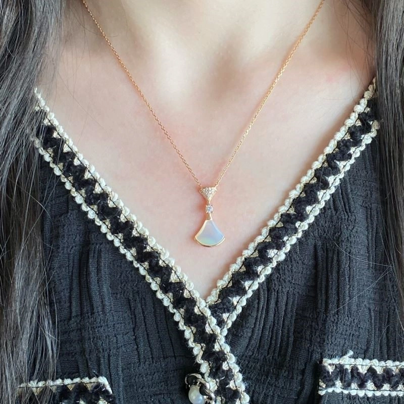 Inexpensive Bvlgari Necklaces