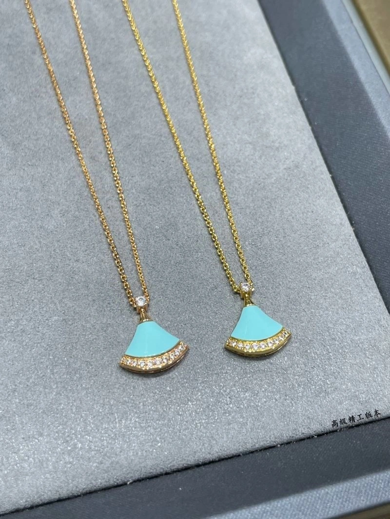Cut-rate Bvlgari Necklaces