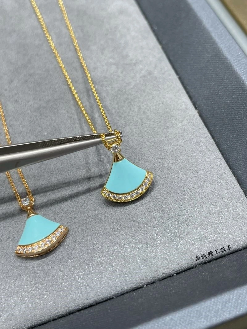 Cut-rate Bvlgari Necklaces