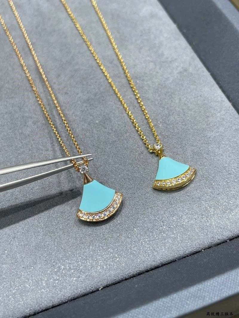 Cut-rate Bvlgari Necklaces