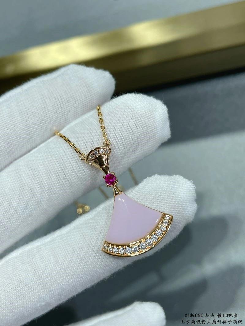 Exact replica Bvlgari Necklaces