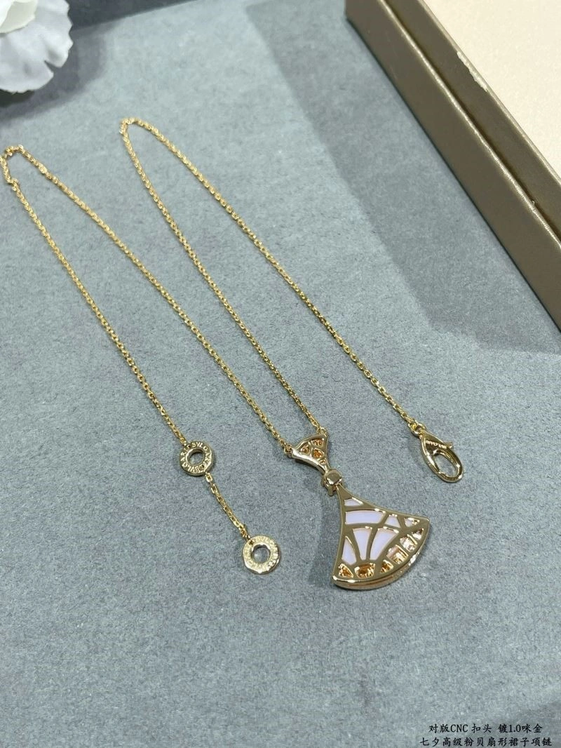 Exact replica Bvlgari Necklaces
