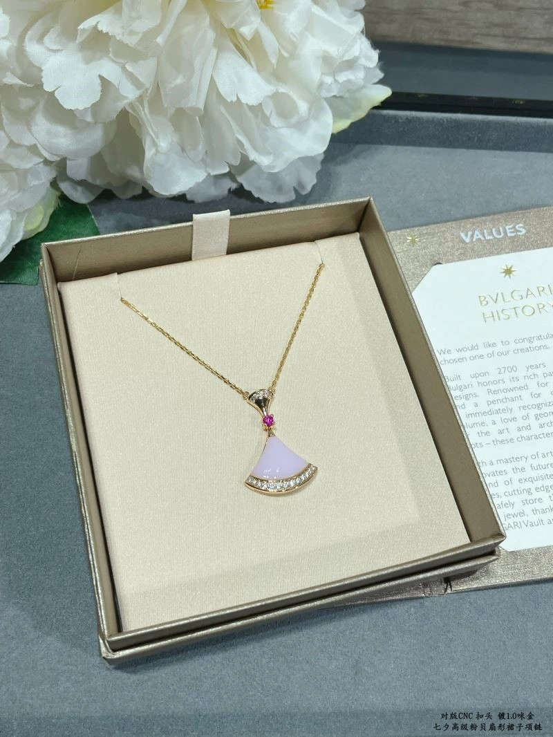 Exact replica Bvlgari Necklaces