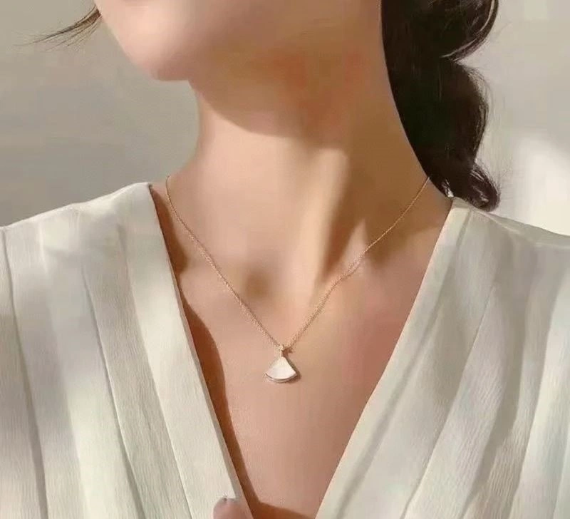 Discounted Bvlgari Necklaces