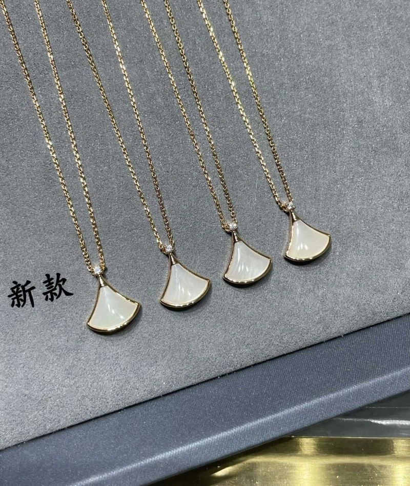 Discounted Bvlgari Necklaces