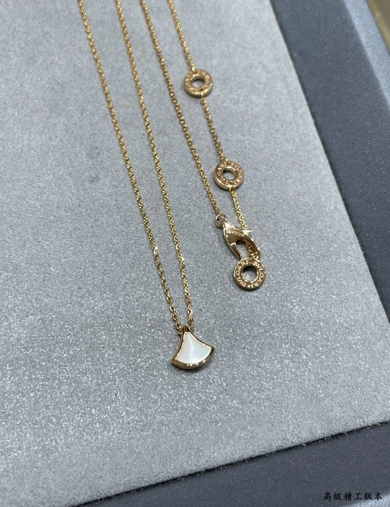Top match Bvlgari Necklaces
