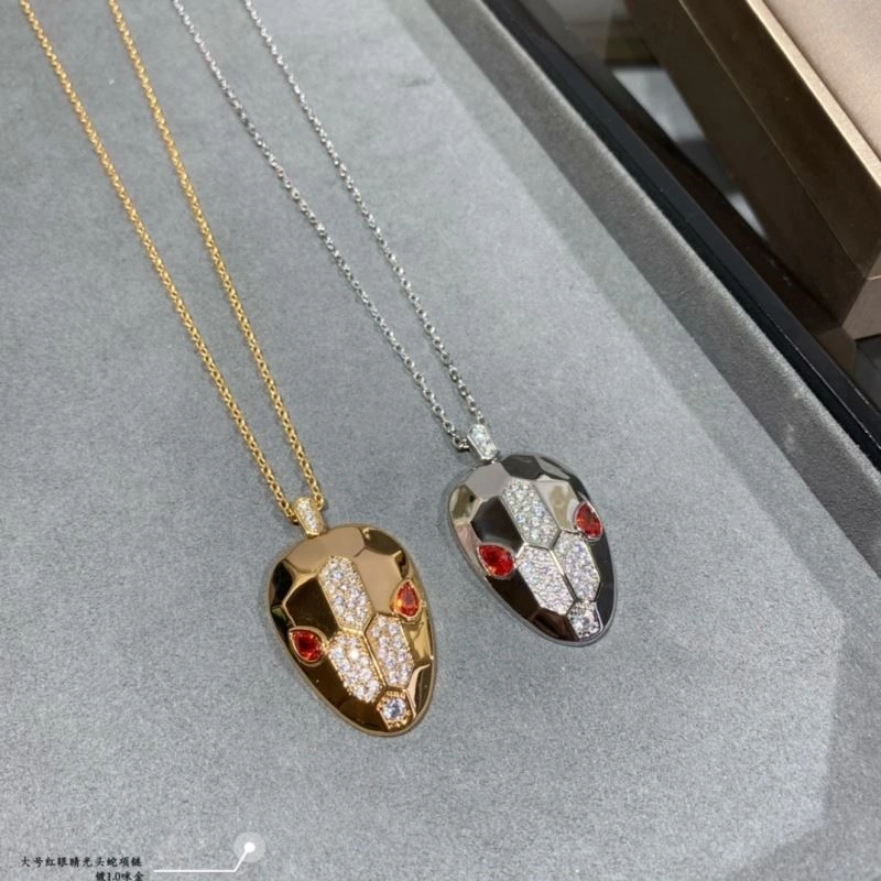 Precise copy Bvlgari Necklaces