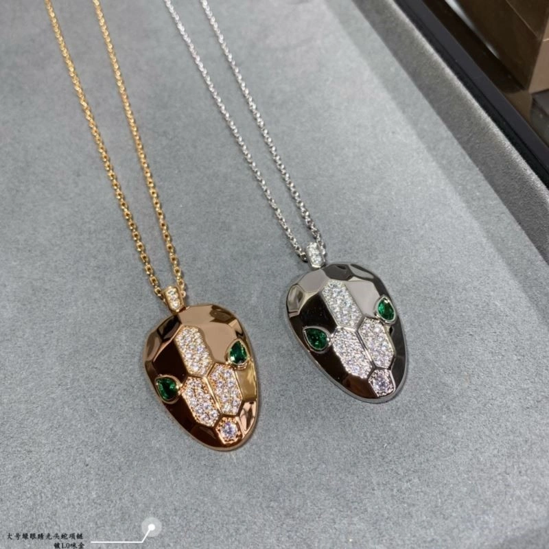 Brand-authenticated Bvlgari Necklaces