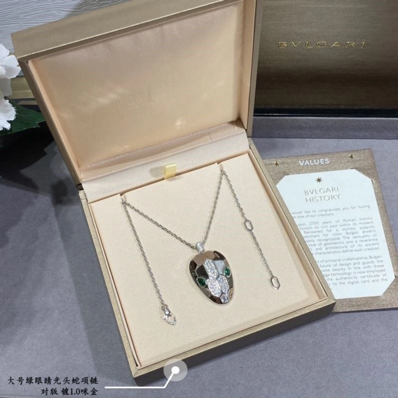 Brand-authenticated Bvlgari Necklaces