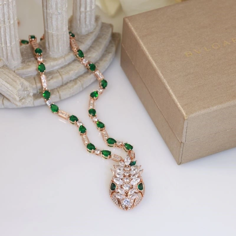 Top match Bvlgari Necklaces