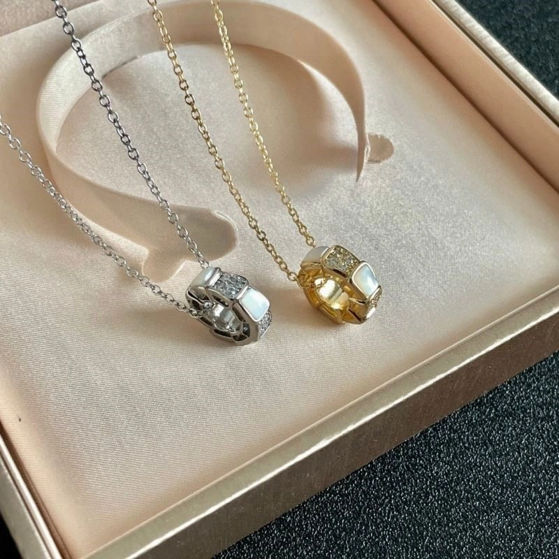 Brand-authenticated Bvlgari Necklaces