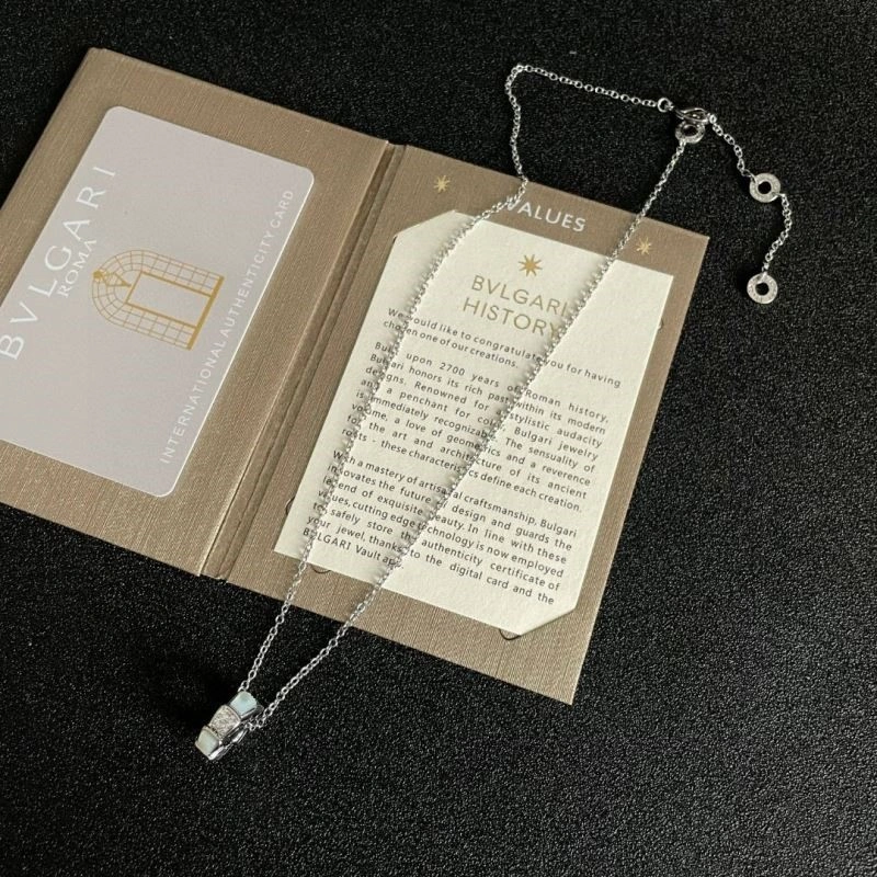 Brand-authenticated Bvlgari Necklaces