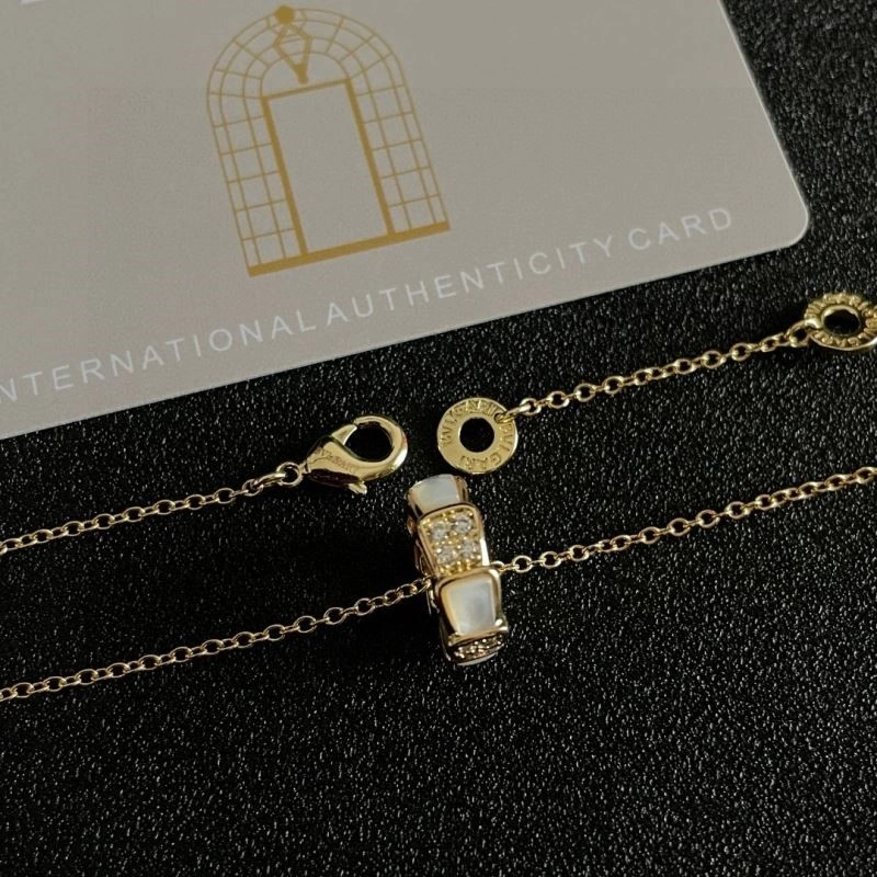 Factory-made Bvlgari Necklaces