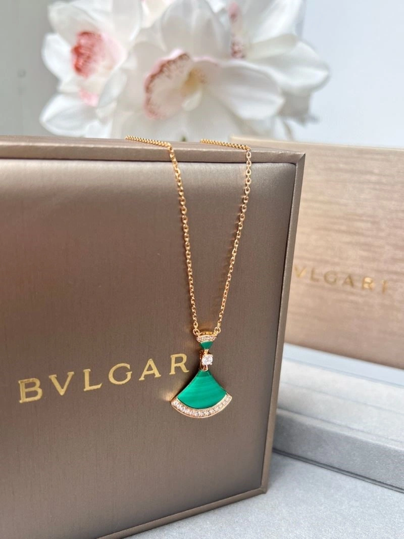 Official Bvlgari Necklaces