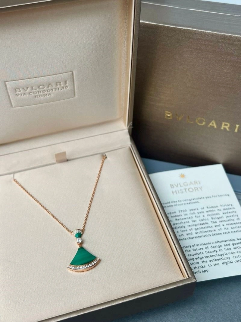 Official Bvlgari Necklaces