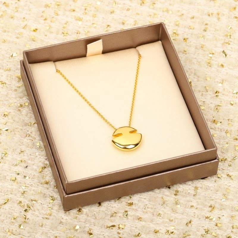 Cut-rate Bvlgari Necklaces