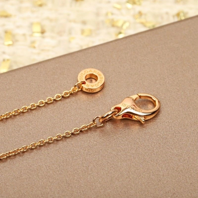 Cut-rate Bvlgari Necklaces
