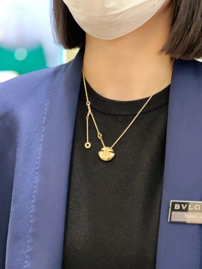 Cut-rate Bvlgari Necklaces