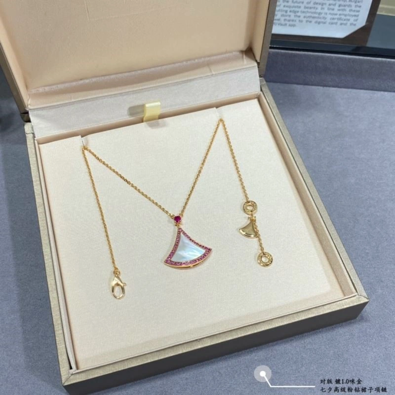 High fidelity Bvlgari Necklaces