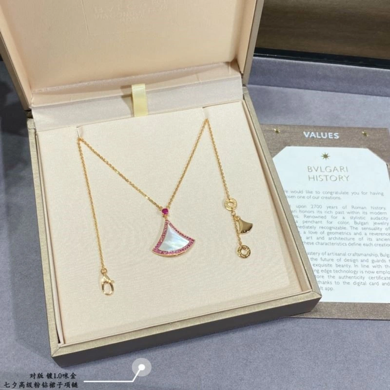High fidelity Bvlgari Necklaces