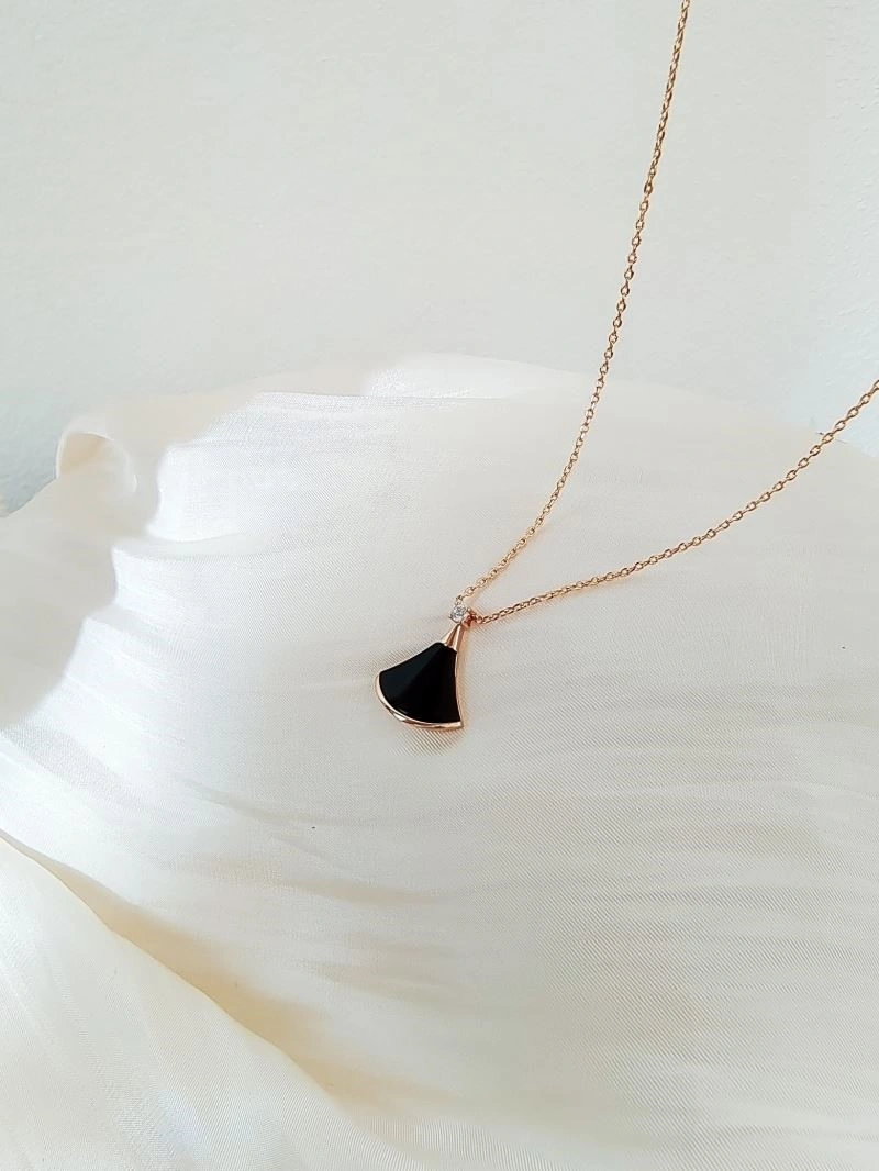 Affordable Bvlgari Necklaces