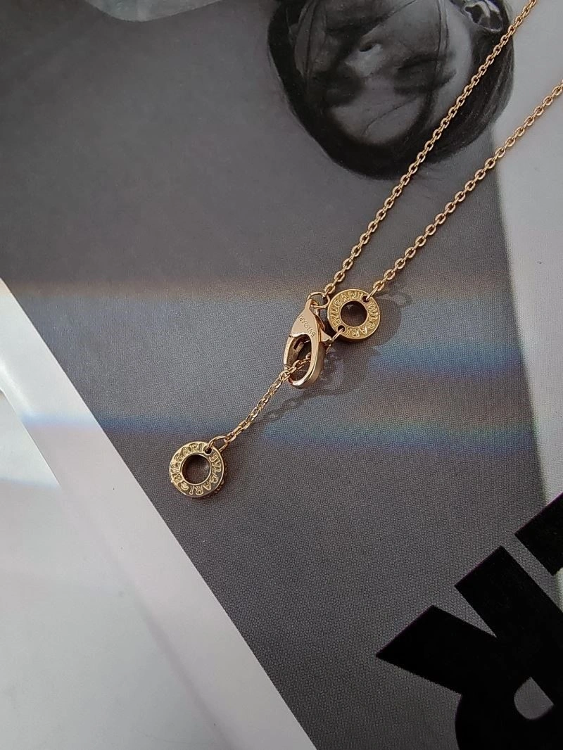 Low-cost Bvlgari Necklaces