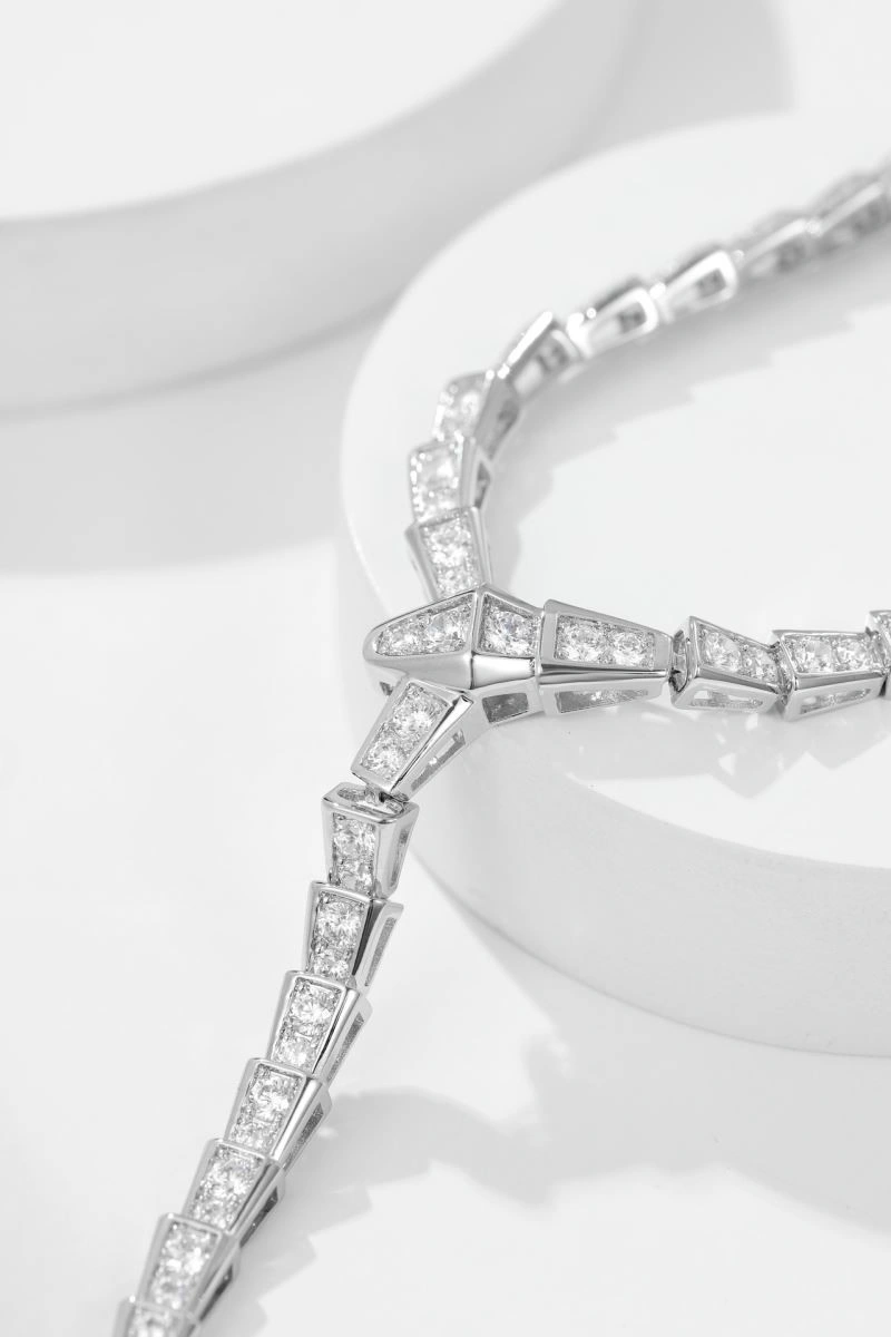 Accurate model Bvlgari Necklaces