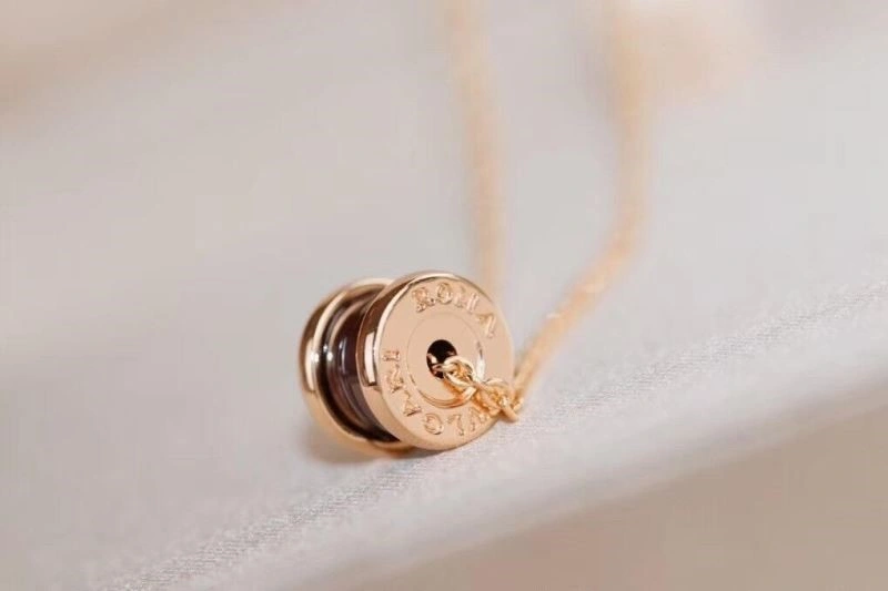 Accurate model Bvlgari Necklaces